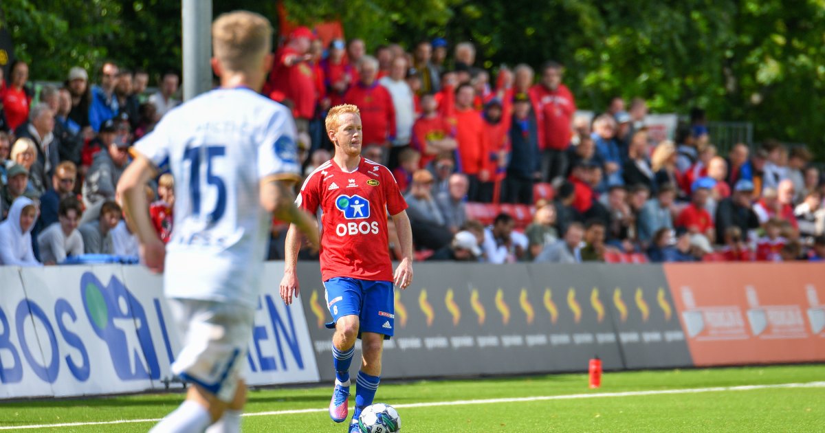 Kommandanten takker av / SKEID