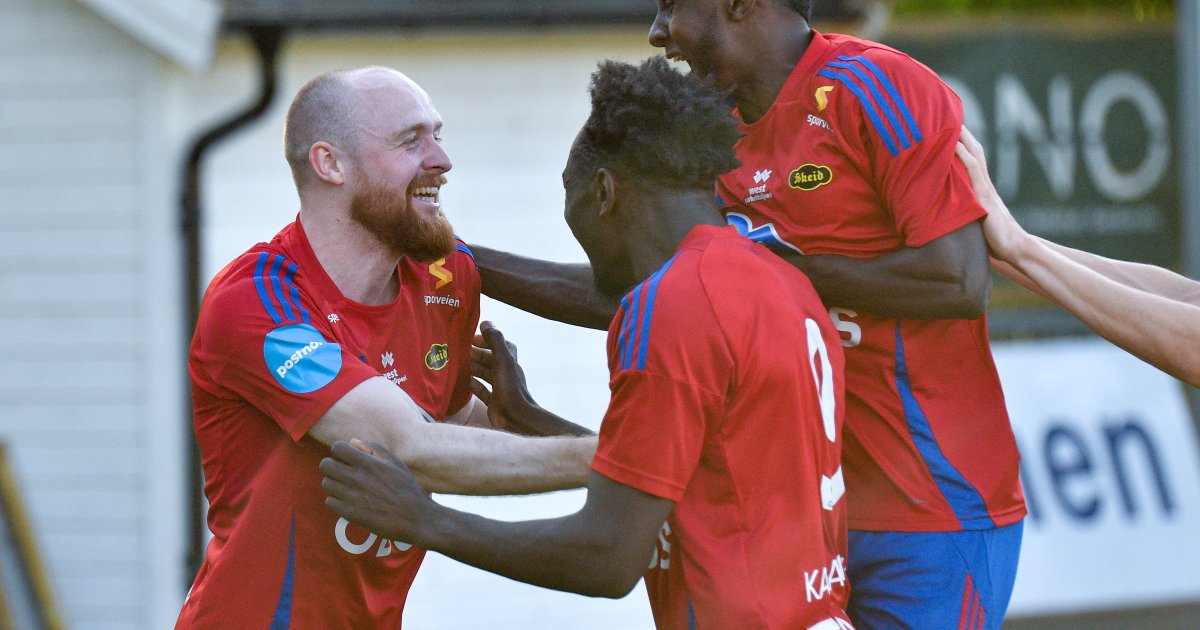 Sjansene haglet i seier mot Strømmen / SKEID